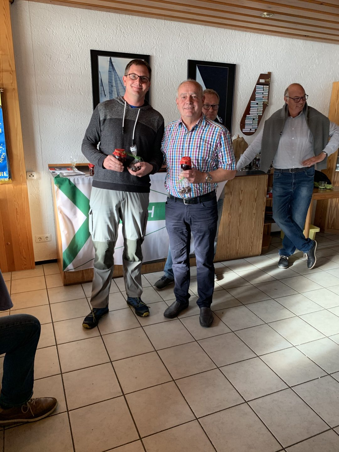 Stephan Giesen und Peter Greif gewinnen bei der Rumtopfregatta | SKEH